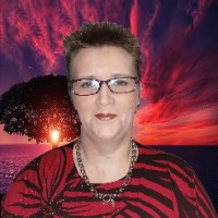 ROBYNNE - Internationally Renown Psychic Medium & Intuitive, Healer & Coach